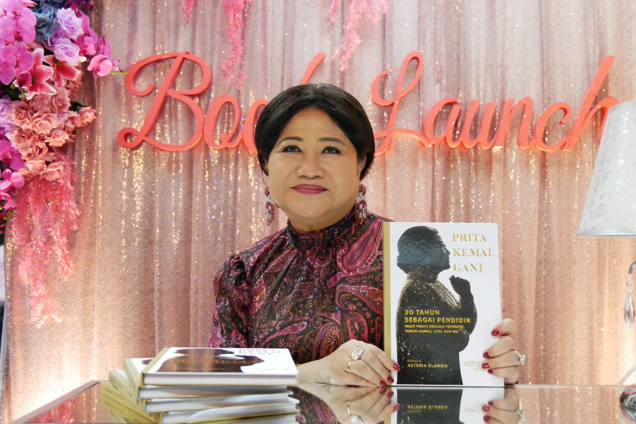 Prita Kemal Gani Luncurkan Buku Biografi 30 Tahun sebagai Pendidik - PR ...